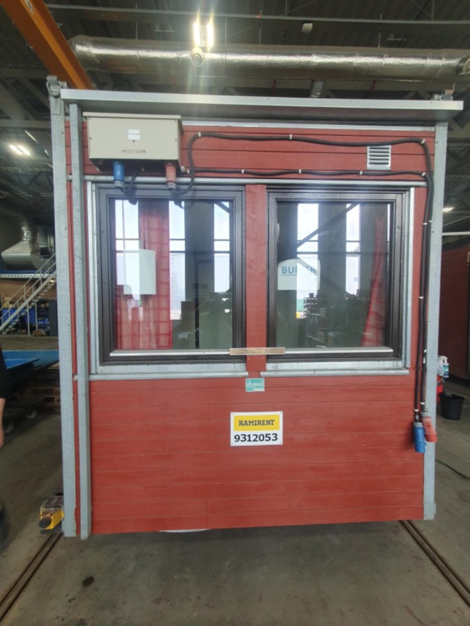 BRAKKE MED WC DUSJ OG KONTOR