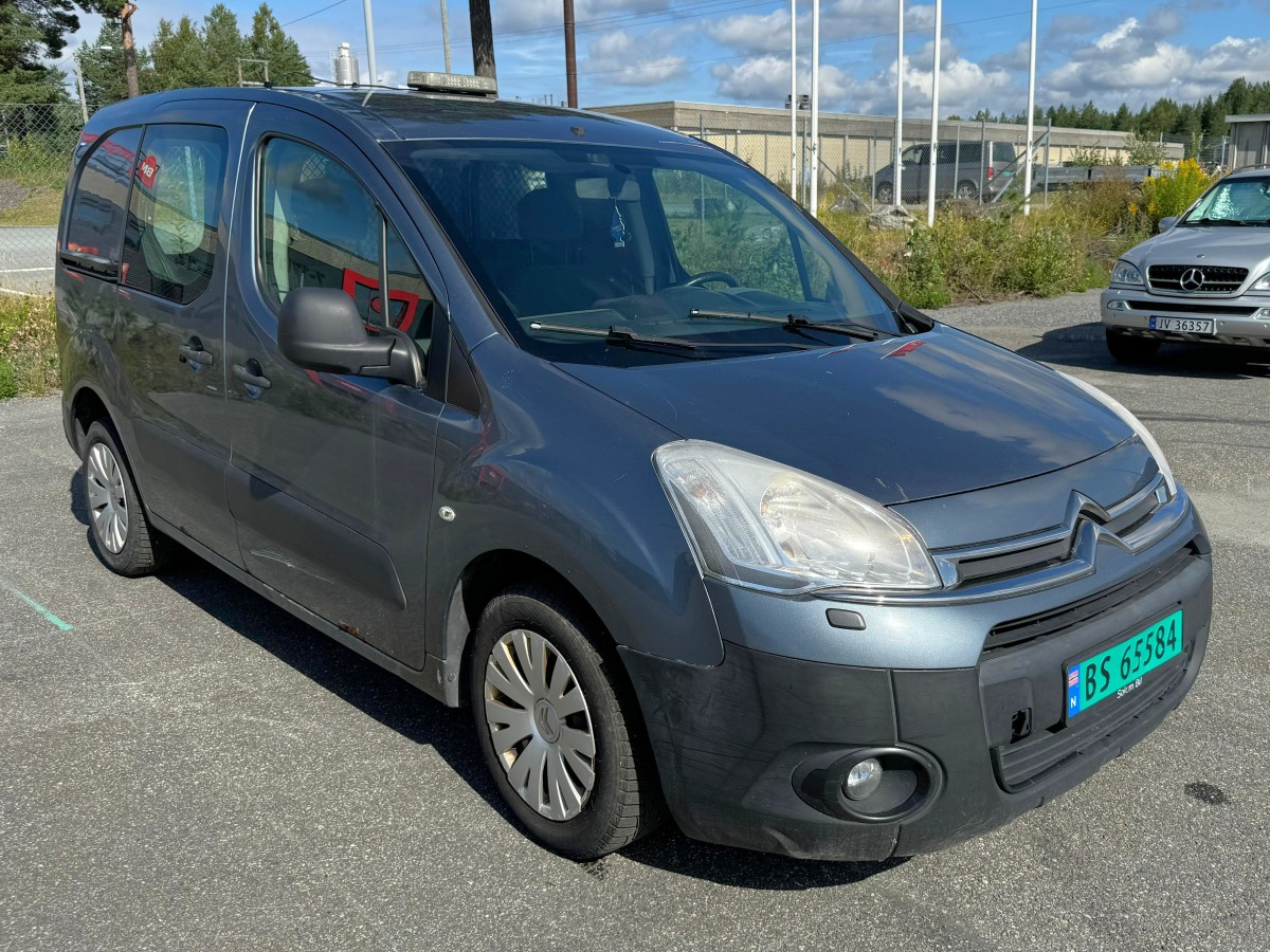 2013 Citroen Berlingo 90HK Cruisecontrol/hengerfeste/180- bakdører