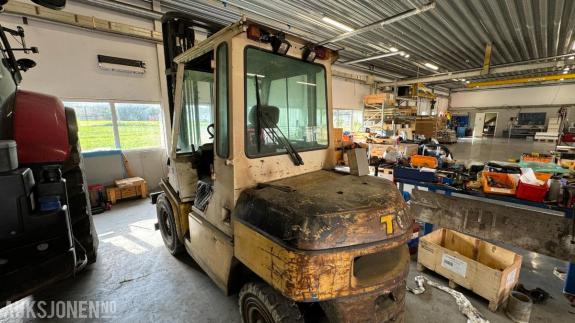 TCM diesel truck FD45 4,5 tonn - timer 7191