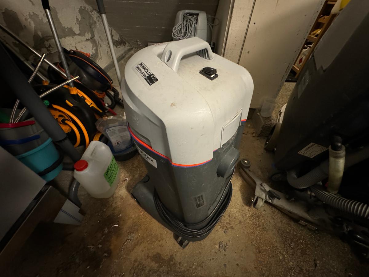 Nilfisk VL500 Våt og tørrstøvsuger