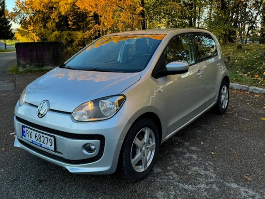 2014 Volkswagen UP! cruisecontrol/parkeringssensorer/s+v hjul