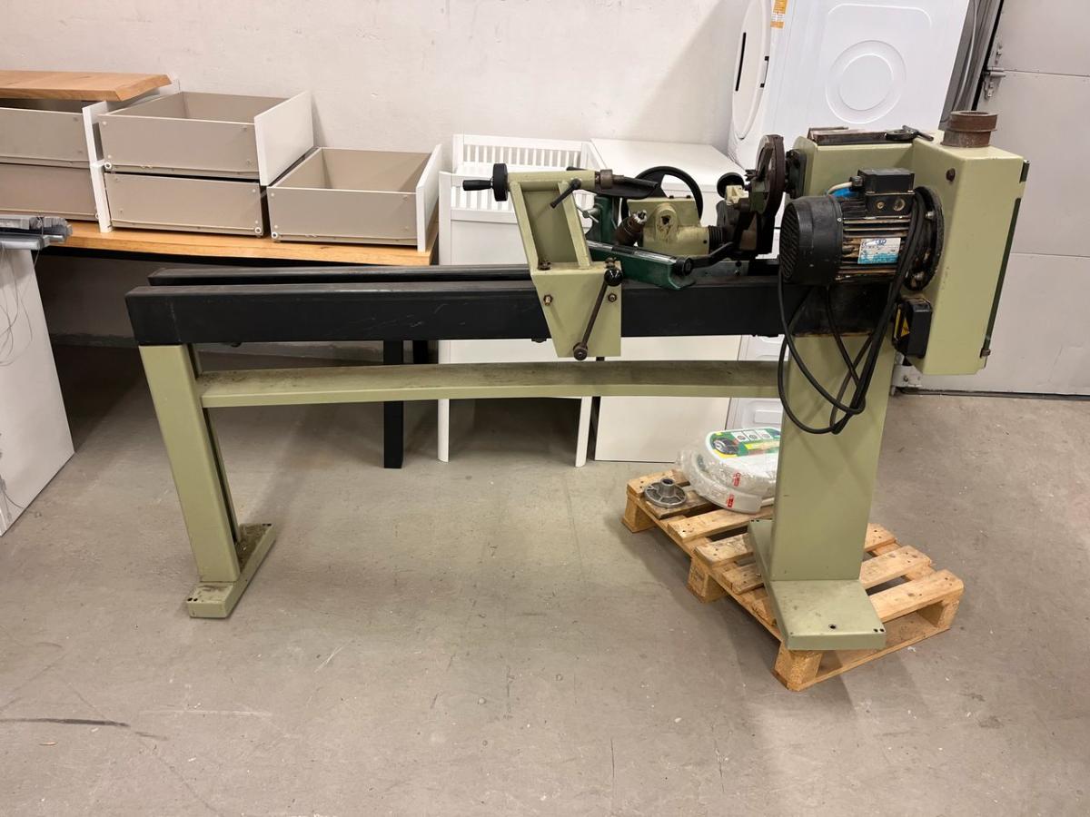 1997 Minimax Samco SCM T-124 - Dreiebenk til tre