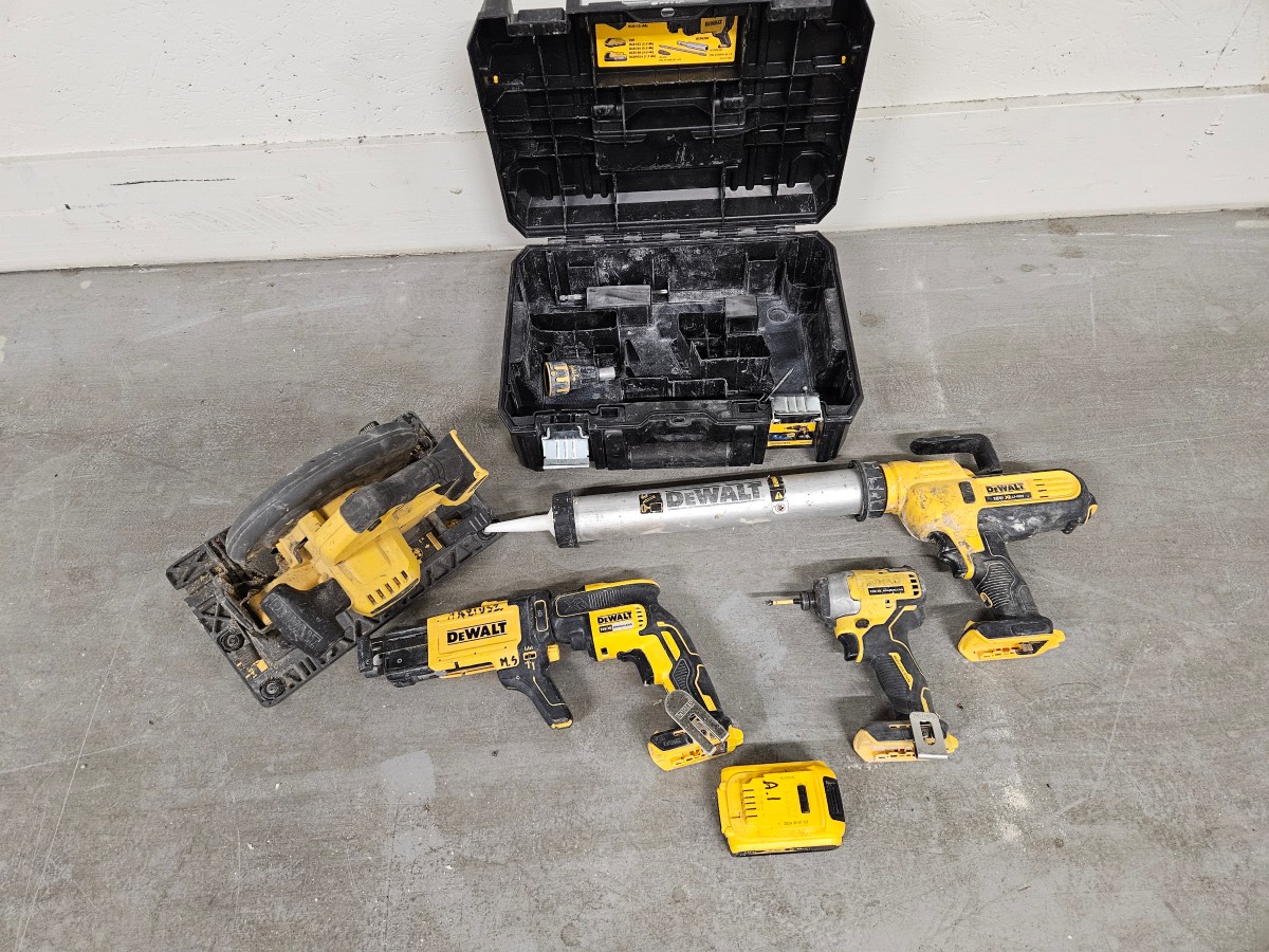 Dewalt gipstrekker med DCF6202 skruemagasin, Dewalt DCS576 sirkelsag ...