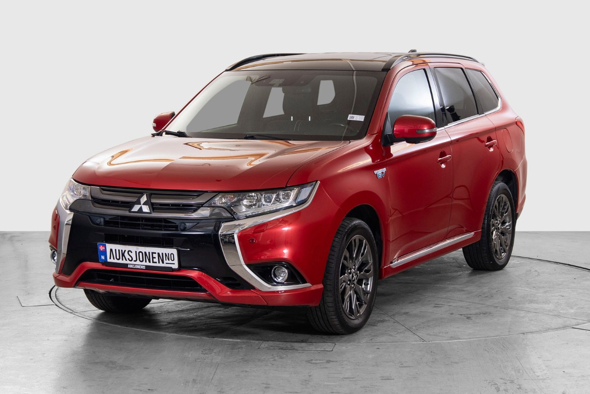2017 Mitsubishi OUTLANDER 4WD S-EDITION HENGERFESTE ROCKFORD TAKLUKE ...