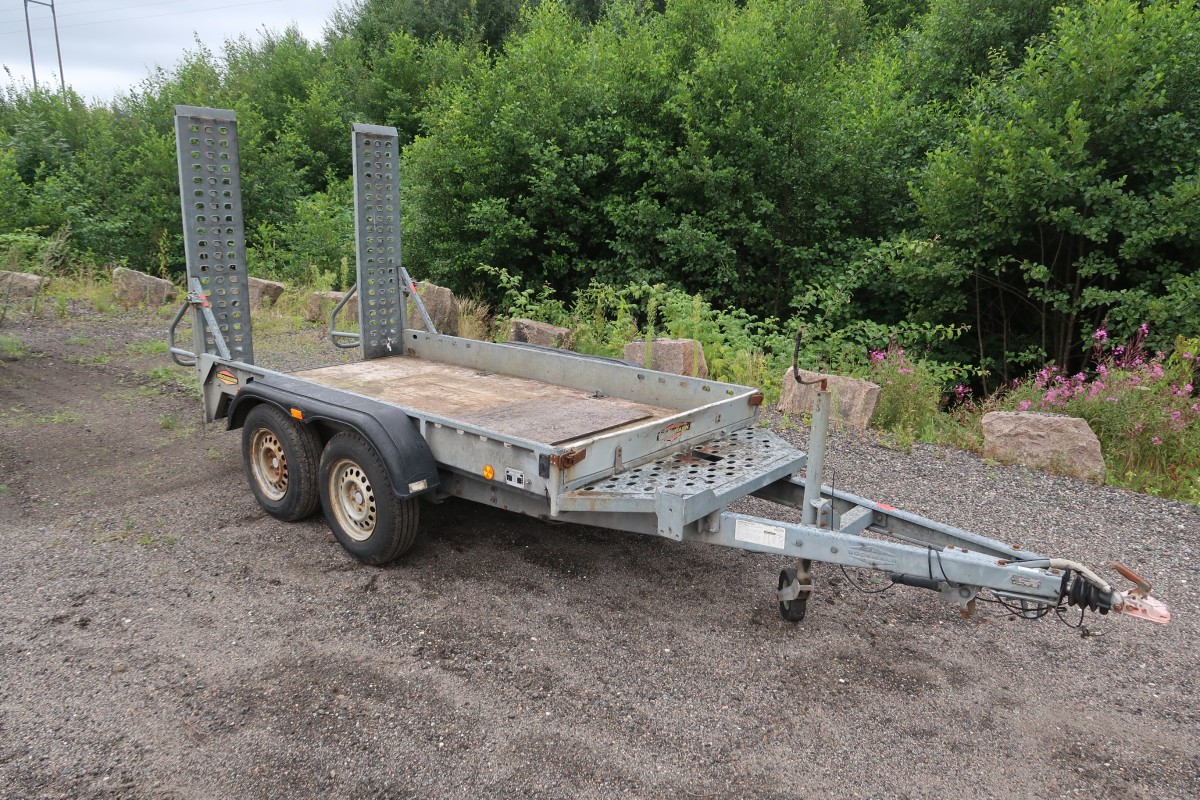 2012 BÖCKMANN BMSA Maskinhenger - Nyttelast 2053 kg