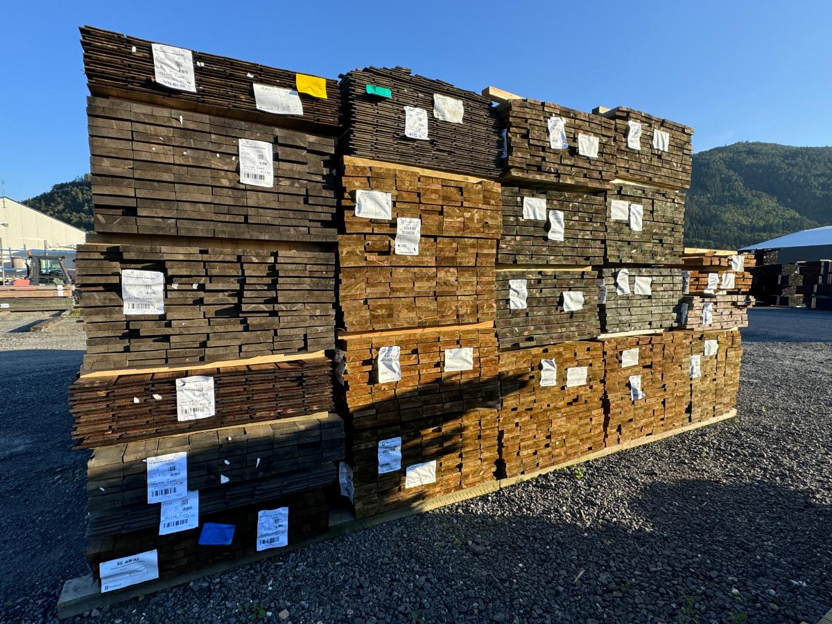 Terrassebord med riller - CU impregnert - Furu 28x145 - 1 pakke ...